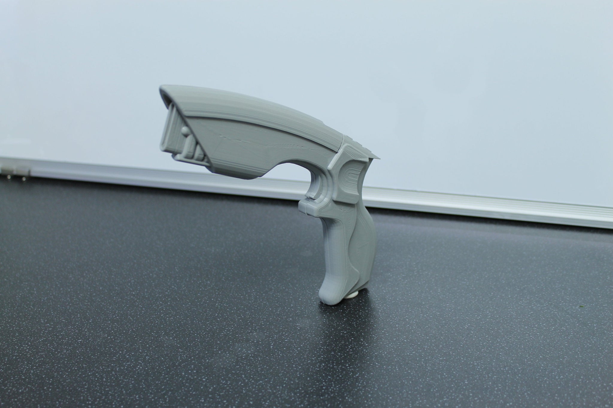 PM44 Plasma Blaster / The Orville Style Pistol / 3D Printed Cosplay ...