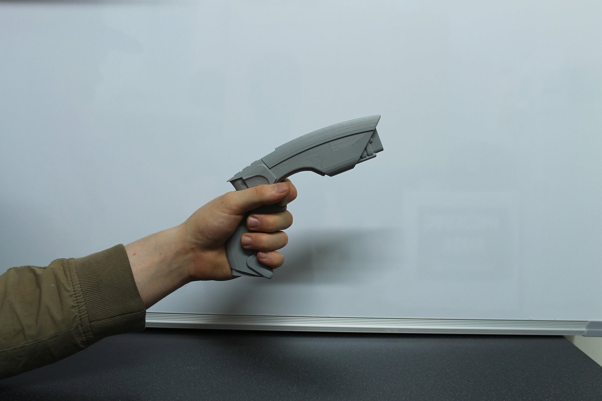 PM44 Plasma Blaster / The Orville Style Pistol / 3D Printed Cosplay ...